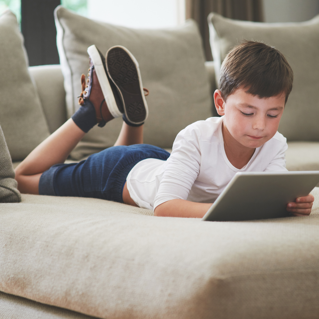 How Does Screen Time Affect Kids’ Sleep? - Healthhype